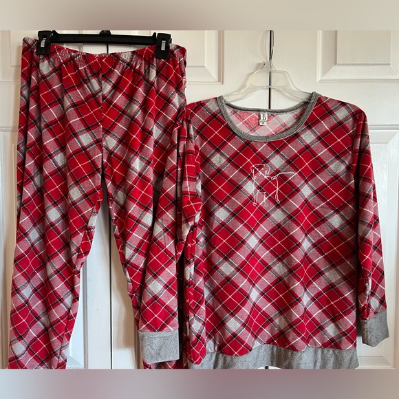 Ellen Degeneres | Intimates & Sleepwear | Soft 2 Pc Red Gray Plaid Pj ...